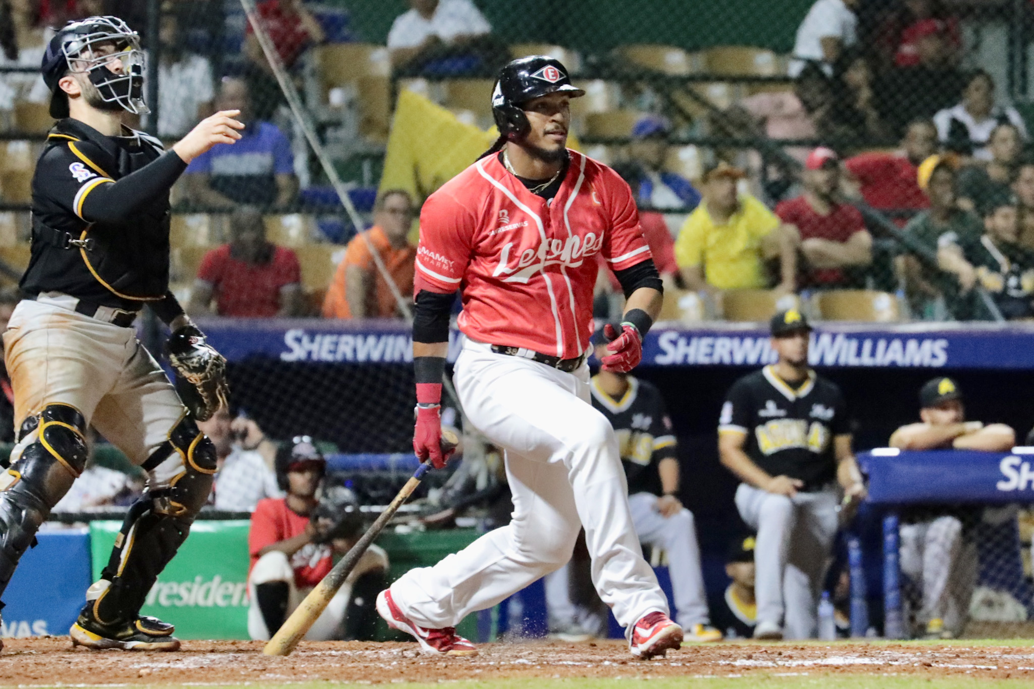 Triple de Paredes da triunfo a Leones ante las Águilas – El Nuevo ...
