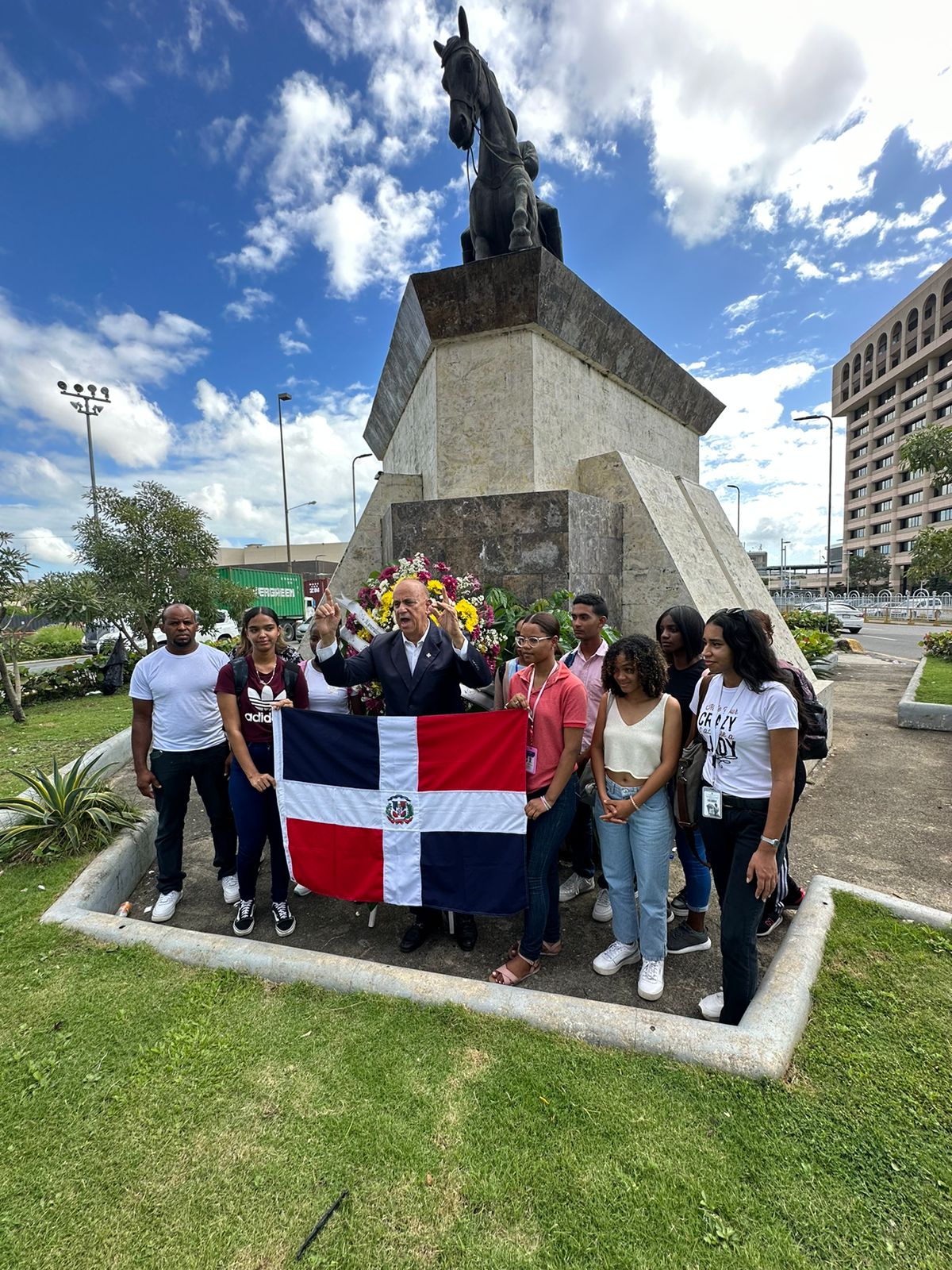 Luis de León recuerda con fervor el 186 aniversario del nacimiento Máximo Gómez – El Nuevo ...