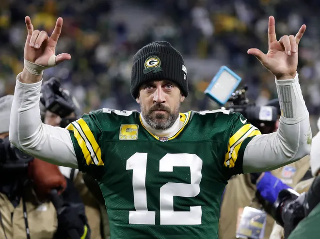 Aaron Rodgers, pasador de Packers, revela que ha jugado con el pulgar ...