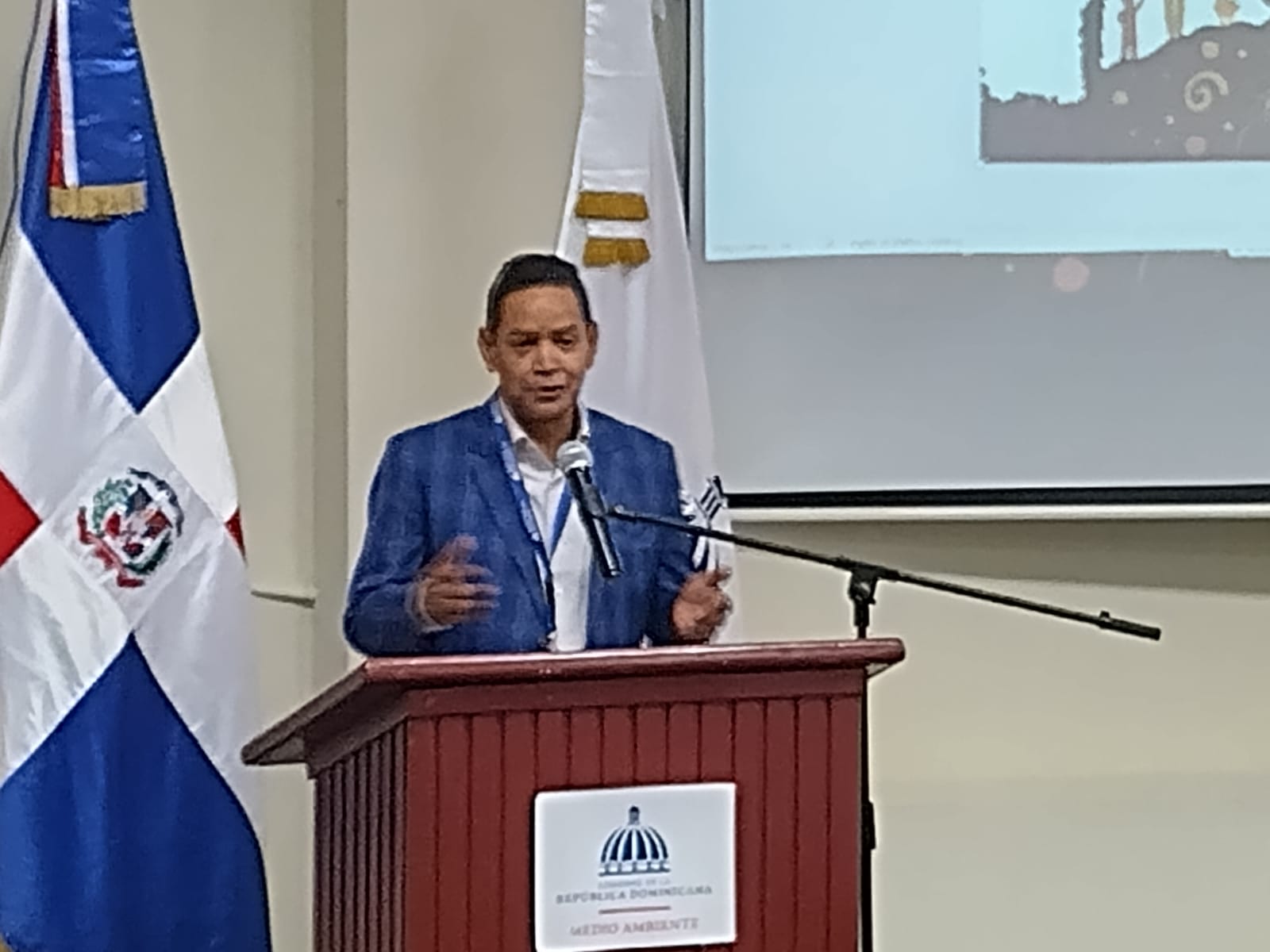 Medio Ambiente celebra el Día Mundial del Suelo con simposio en el ...