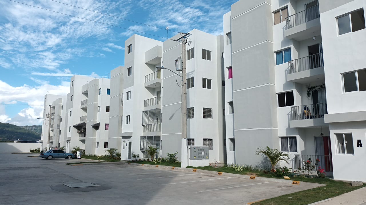 Gobierno avanza construcción de apartamentos para familias que viven en ...