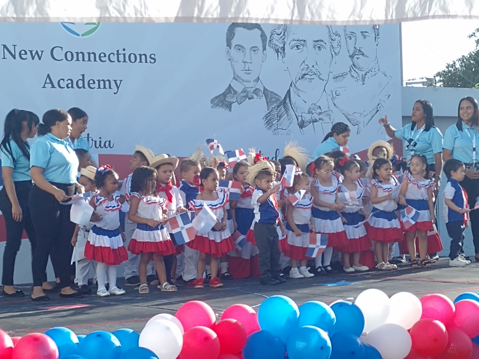 Colegio New Connections Academy honra a la patria con acto ...