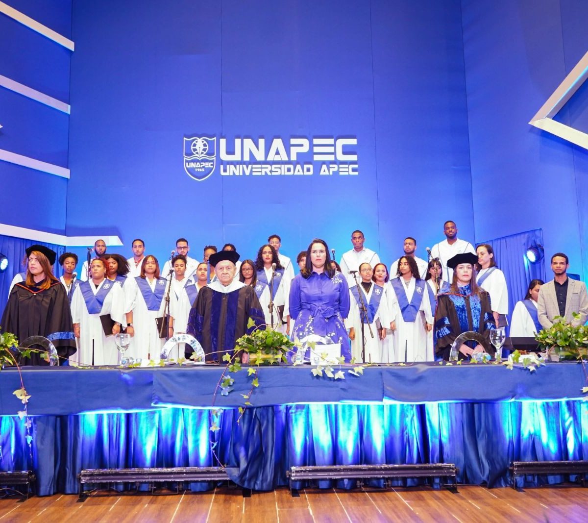 Unapec gradúa 630 nuevos profesionales en diferentes áreas – El Nuevo ...