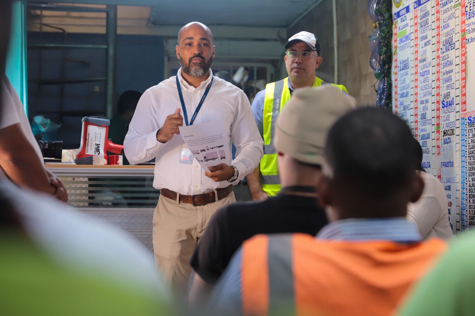Intrant entrega cintas reflectivas y orienta para la prevención de ...