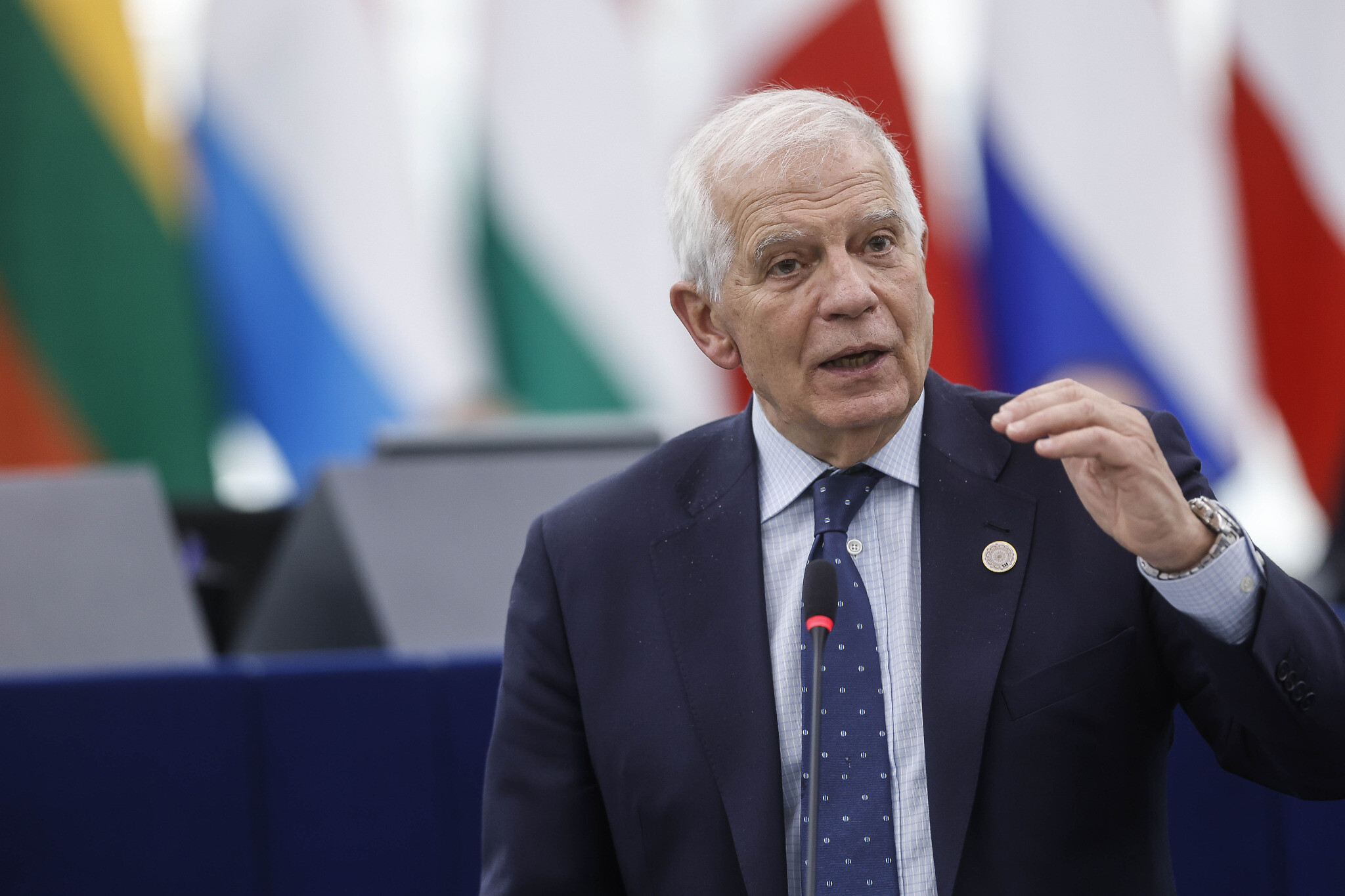 Borrell: China puede ser un «facilitador» y usar su influencia sobre ...