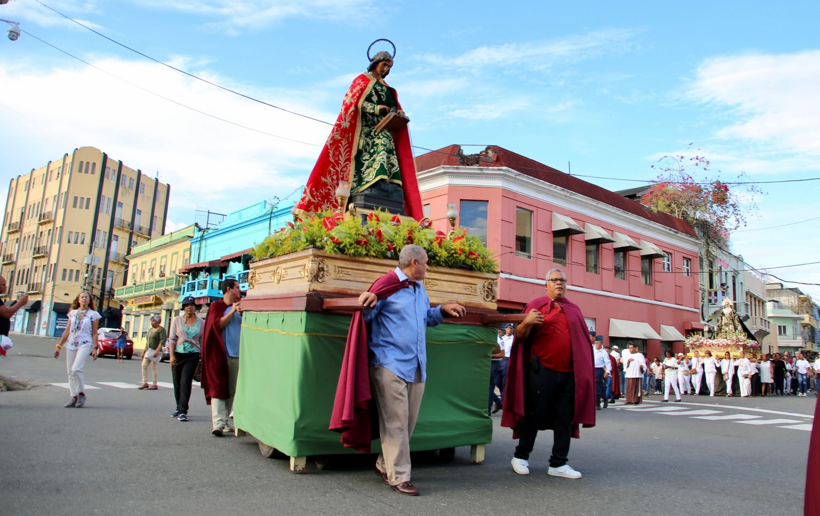 (VIDEO) Iglesia católica realiza procesión del Santo Entierro – El ...