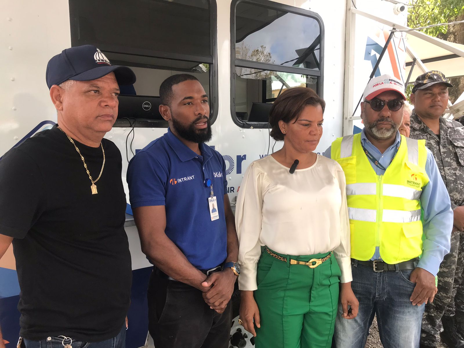 Monte Plata: Gobernadora encabeza inicio operativo de licencia de ...