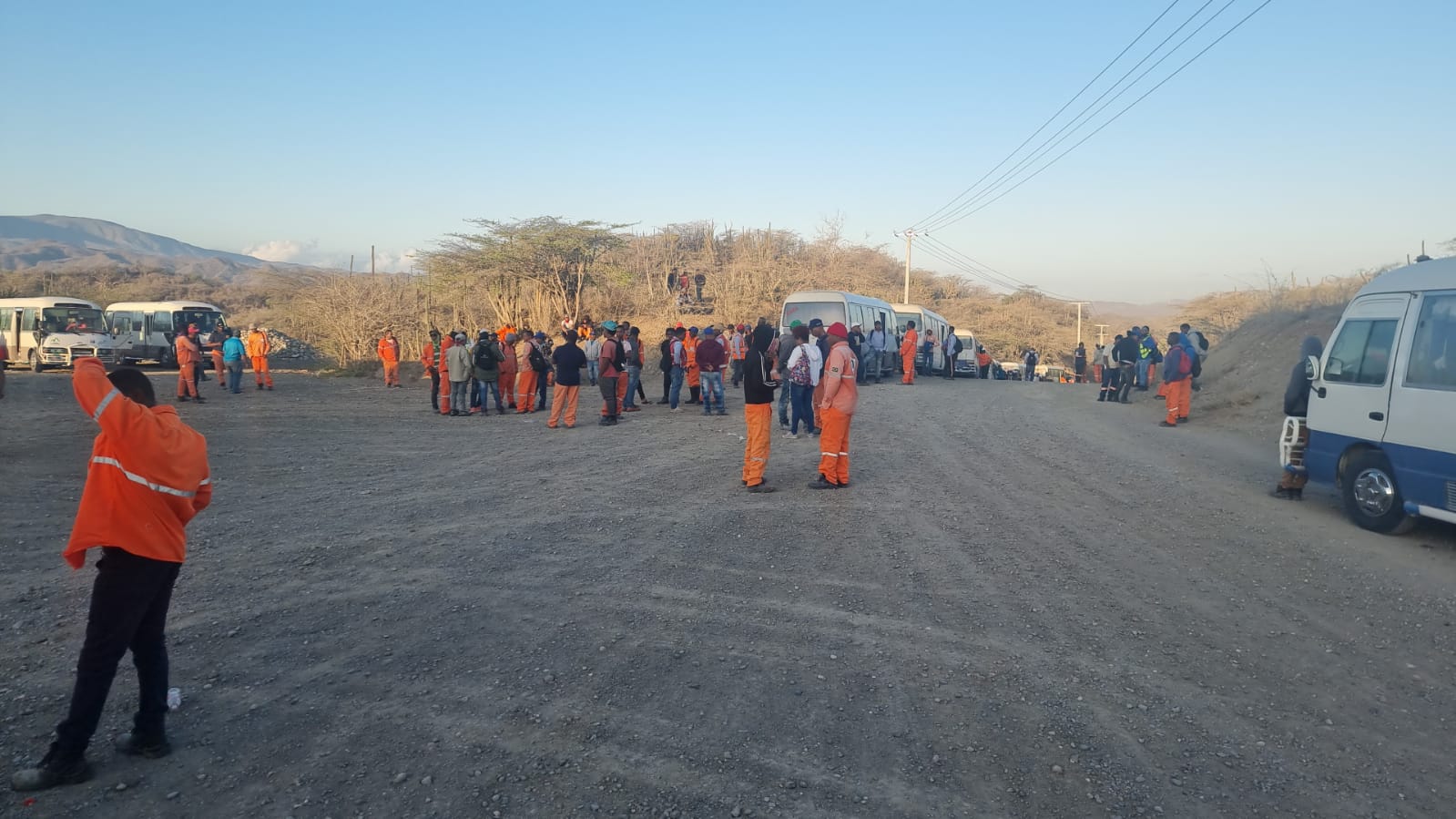 Protestan en Monte Grandes por malas condiciones de las viviendas ...