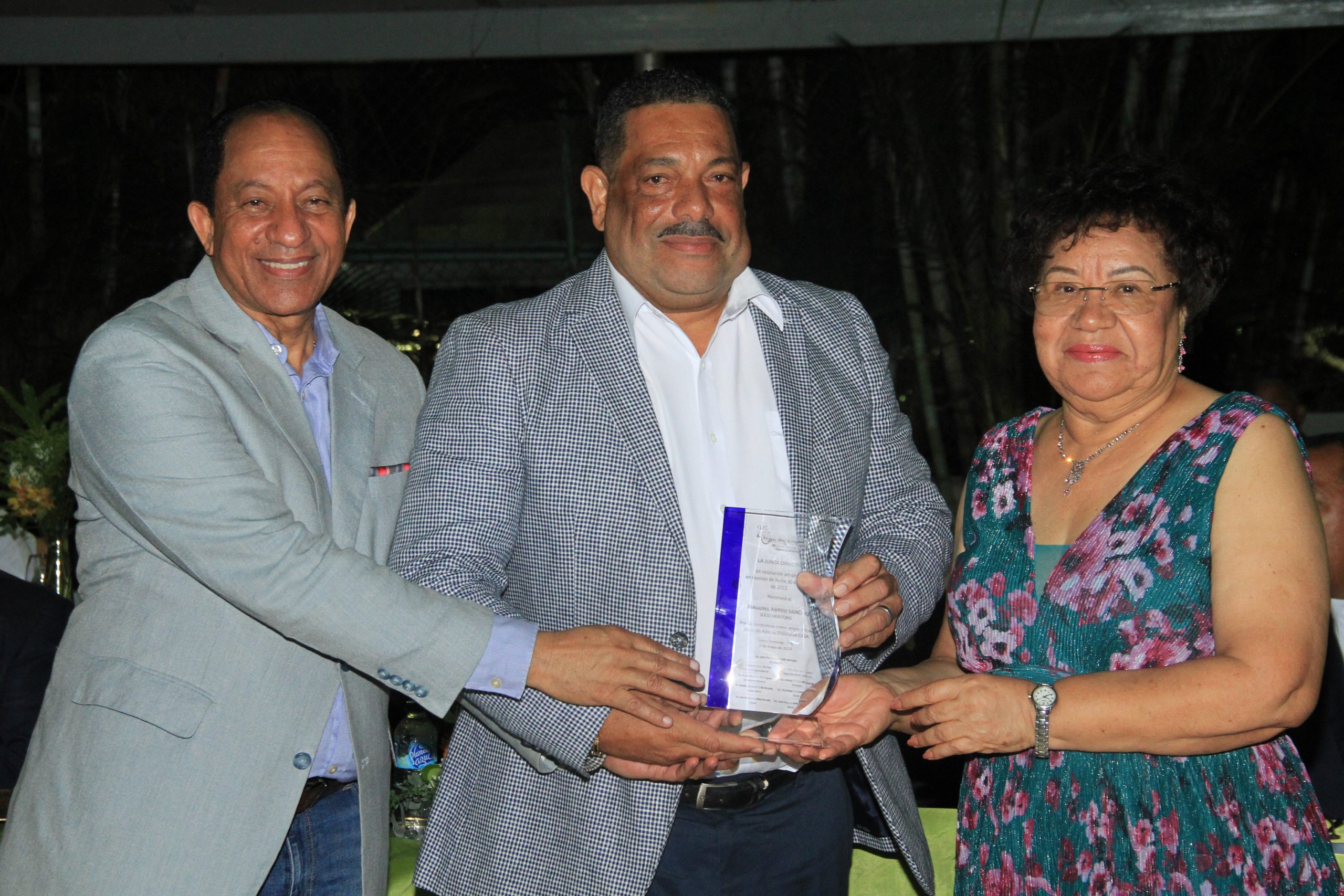 Club Los Prados celebra su 55 aniversario apoyando el deporte y la ...