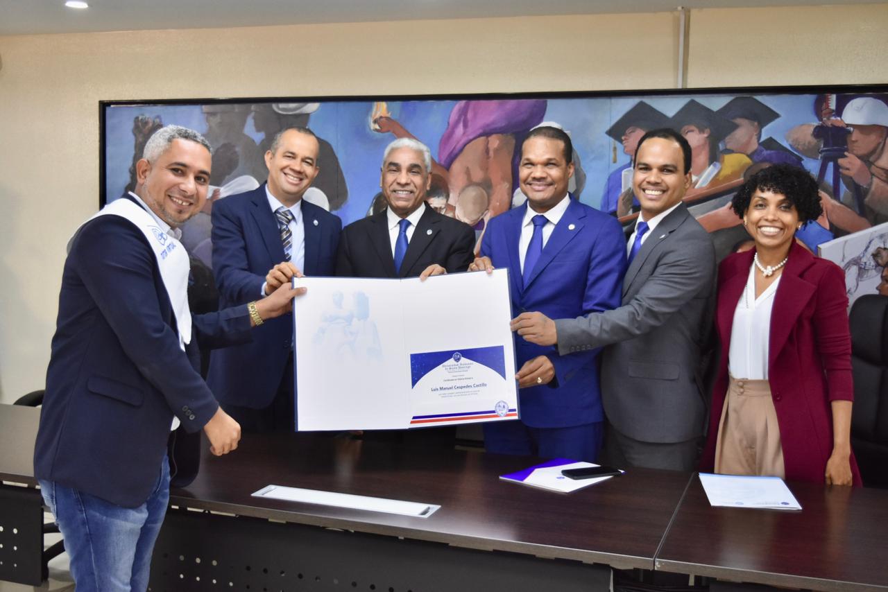 UASD gradúa 130 tutores virtuales de la Facultad de Ciencias – El Nuevo ...