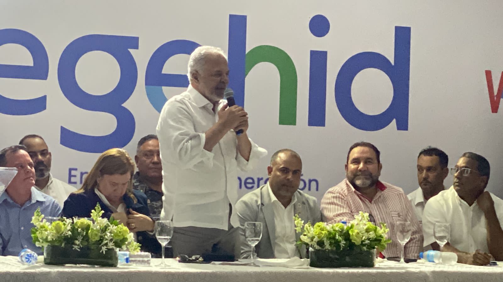 EGEHID construye viviendas para reubicar desplazados por construcción ...