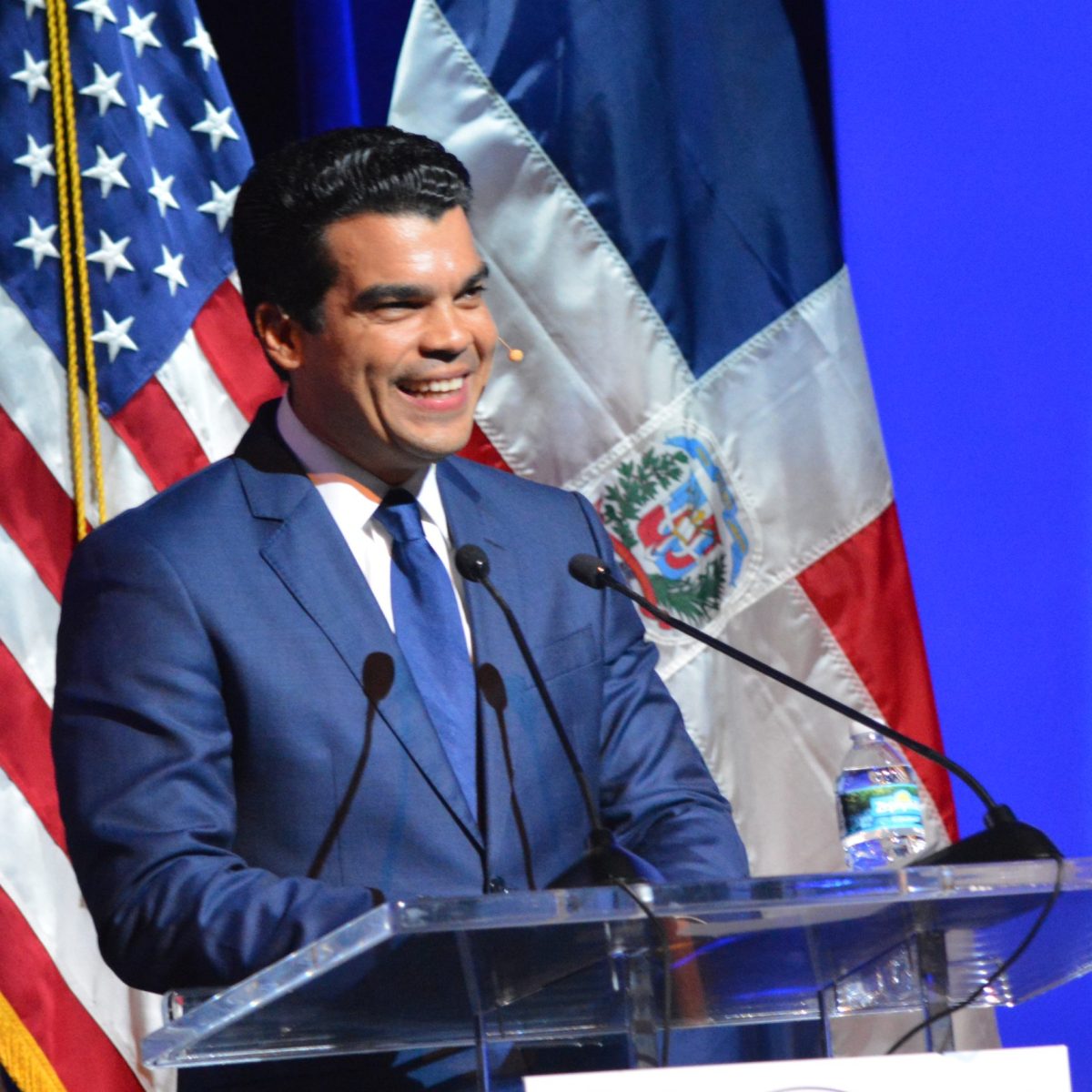 Wellington Arnaud dicta conferencia en el Miami Dade College – El Nuevo ...
