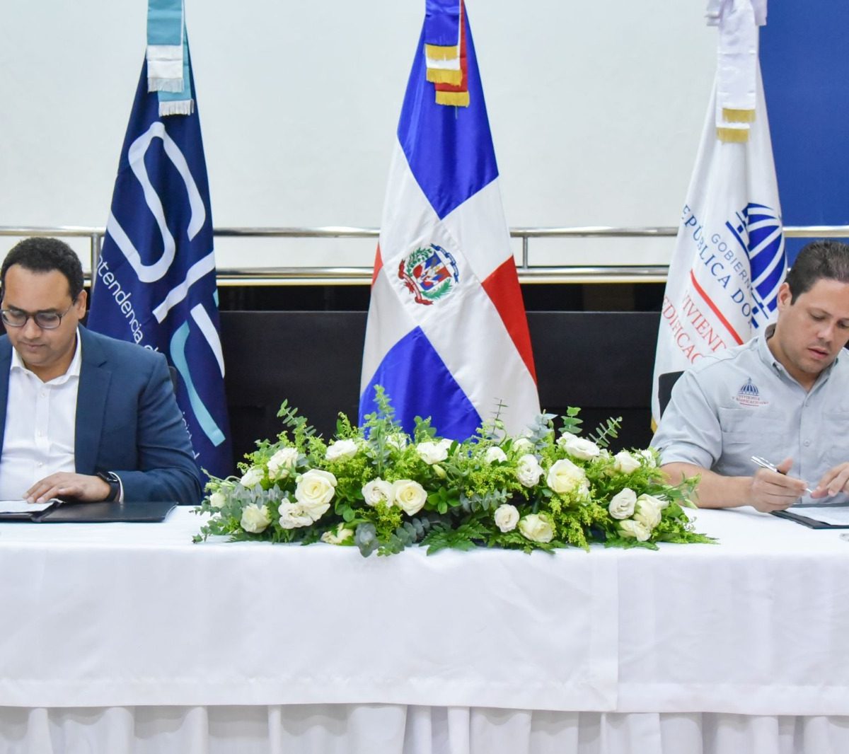 El MIVED y la SIE acuerdan garantizar la implementación efectiva del ...