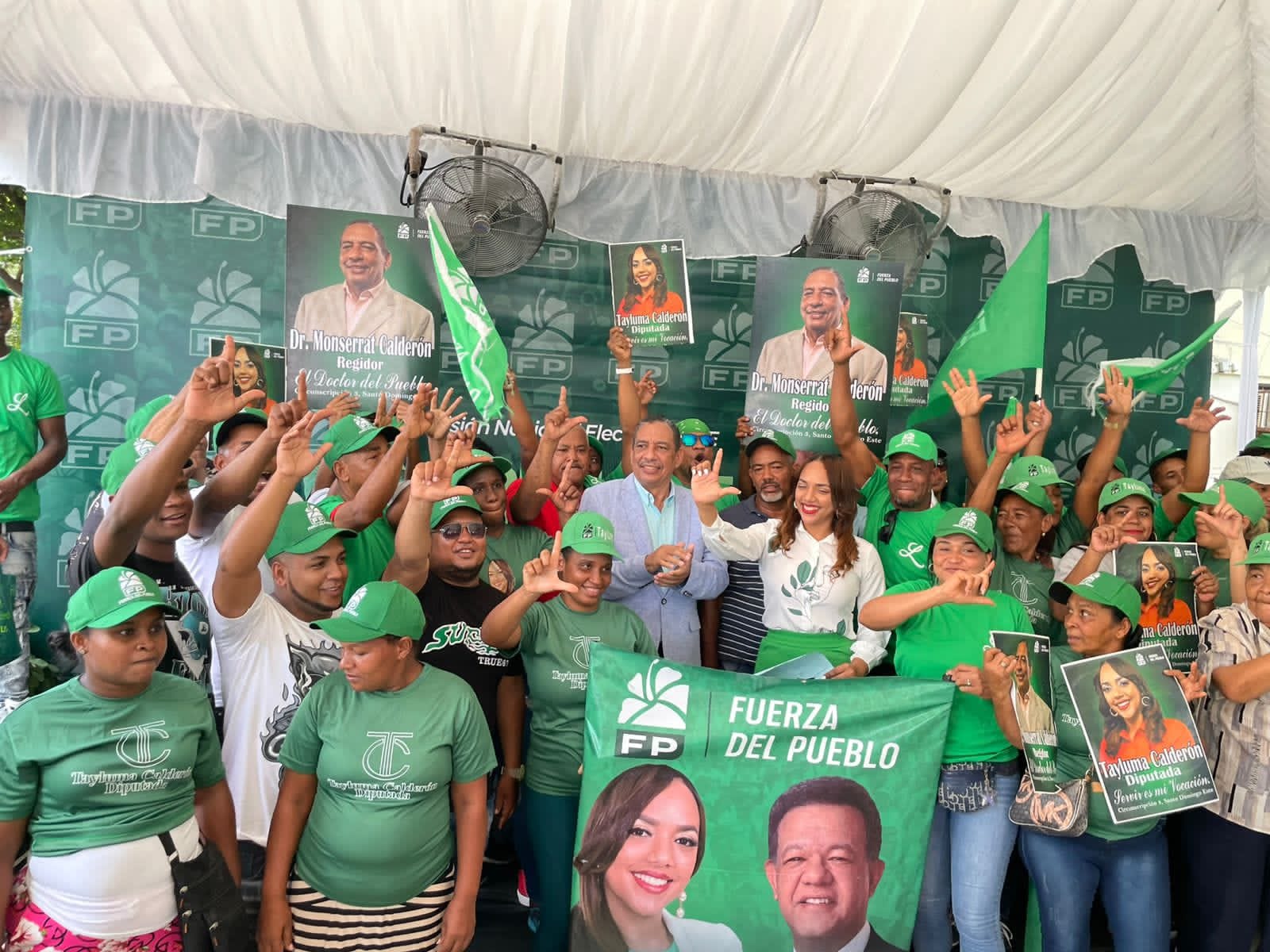 Tayluma Calderón inscribe su precandidatura a diputada de la FP en SDE ...