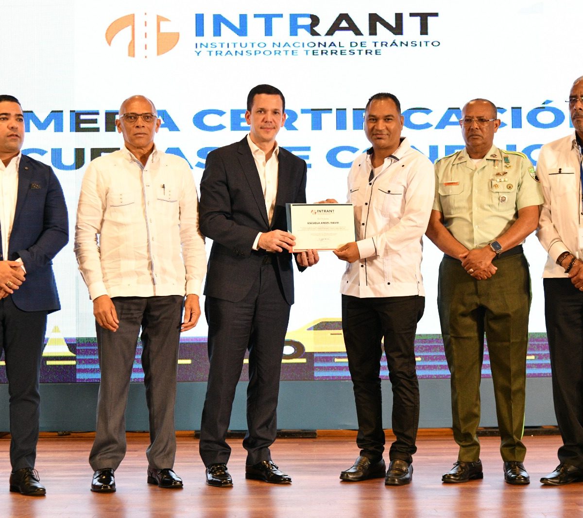 Intrant realiza primera certificación de escuelas de conductores – El ...