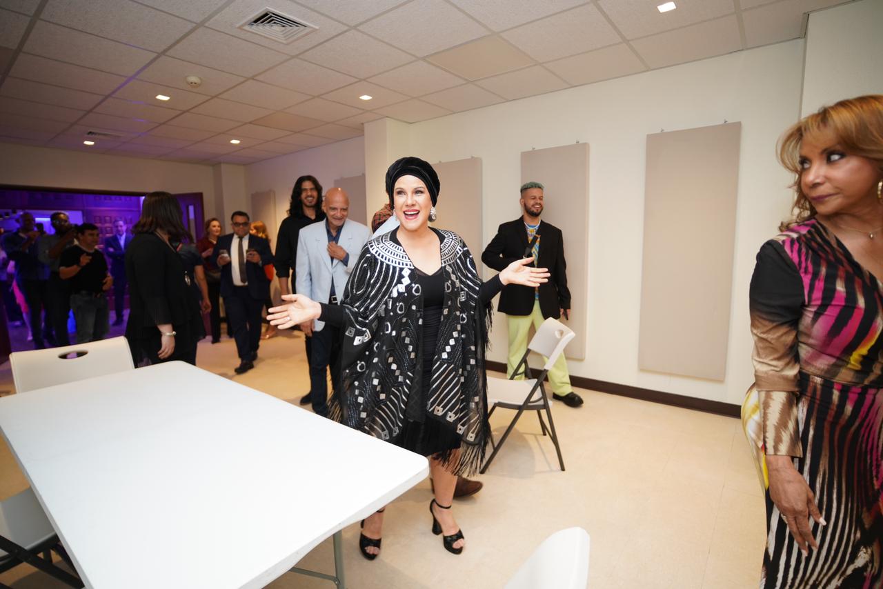 (VIDEO) Reinauguran sala de ensayo María Castillo en el Teatro Nacional ...