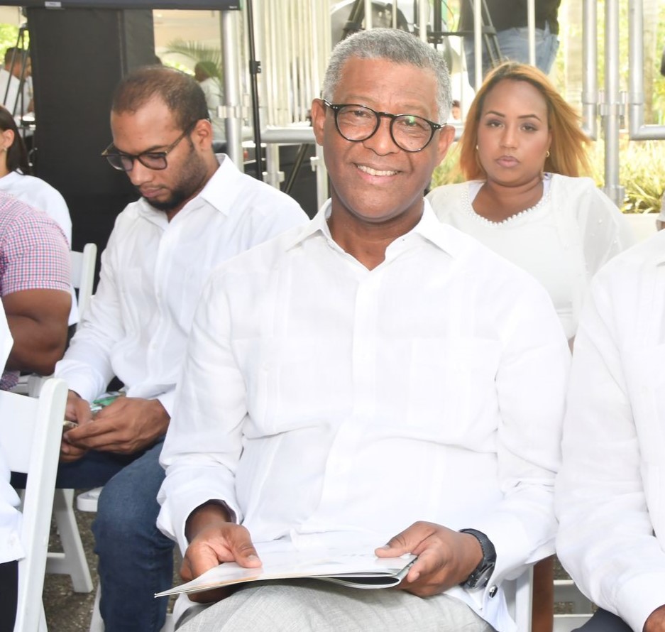 DIGECAC celebra 55 años embelleciendo las vías de la República ...