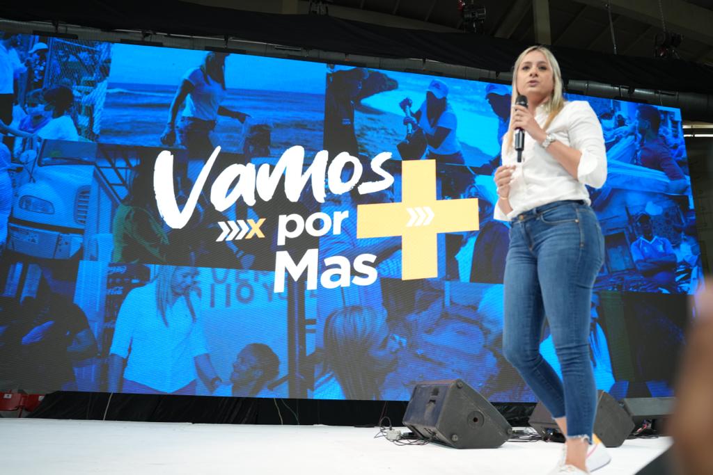 Regidora Liz Mieses lanza precandidatura a diputada por el PRM en el DN ...