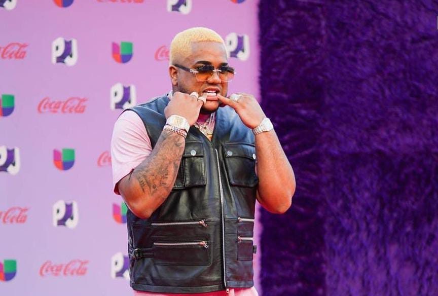 Urbano Tivi Gunz participa en el desfile de la Gran Parada Dominicana ... Urbano Tivi Gunz participa en el desfile de la Gran Parada Dominicana ...