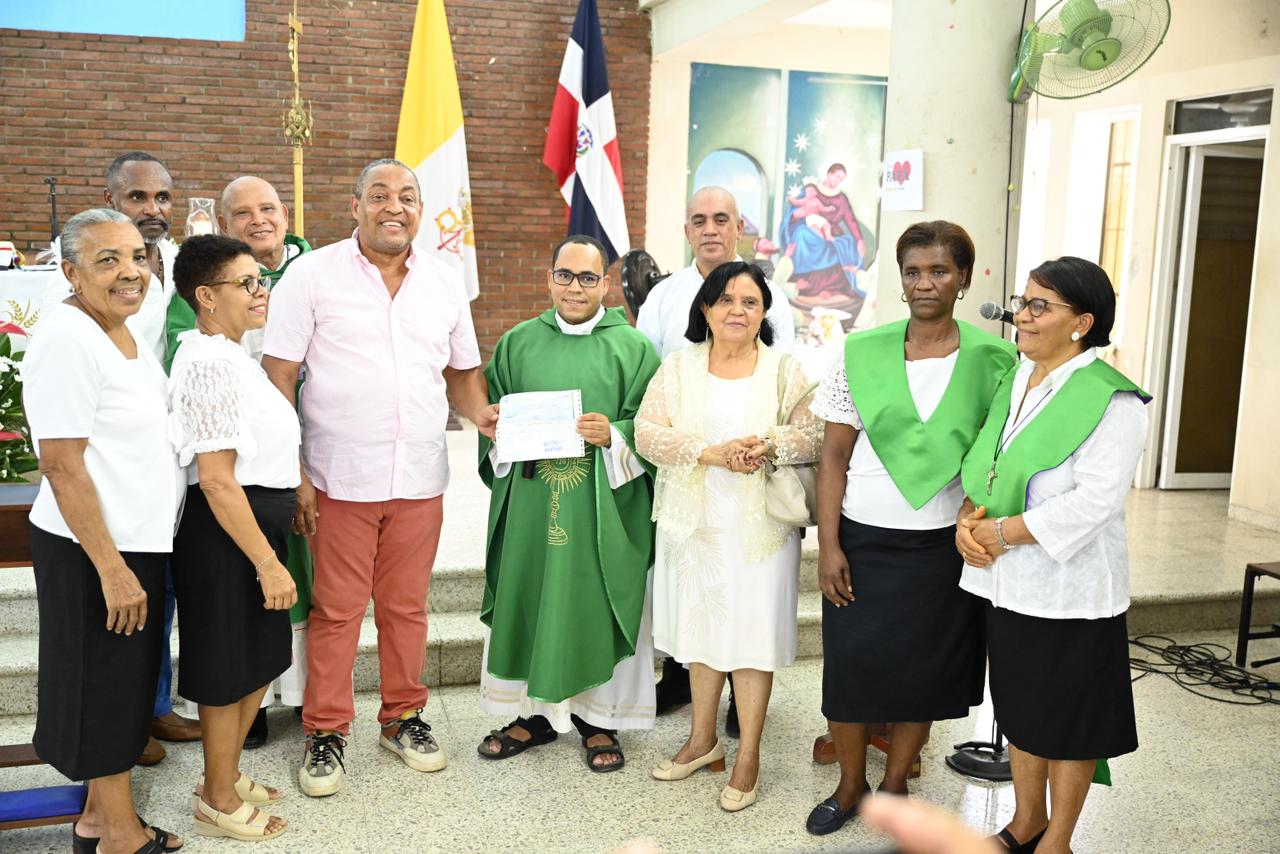 Alcalde José Andújar trabaja junto a comunitarios en remozamiento de ...