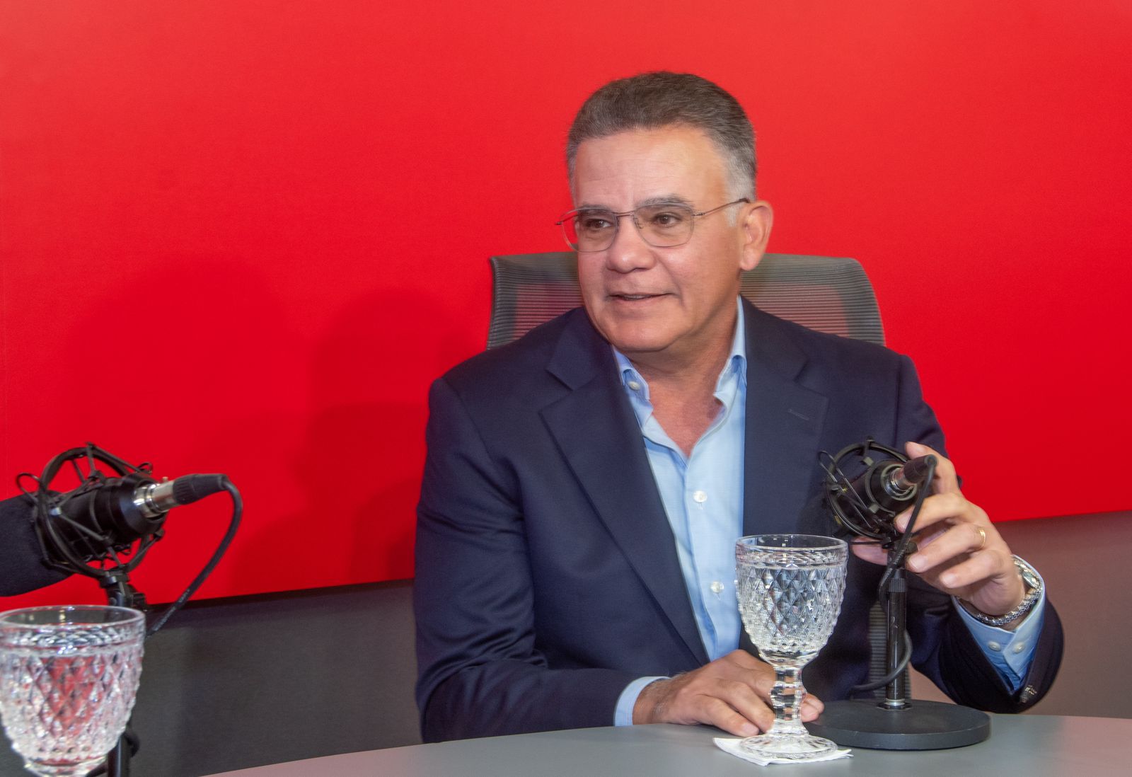 Pedro Brache atribuye informalidad empresarial a que el costo para ...