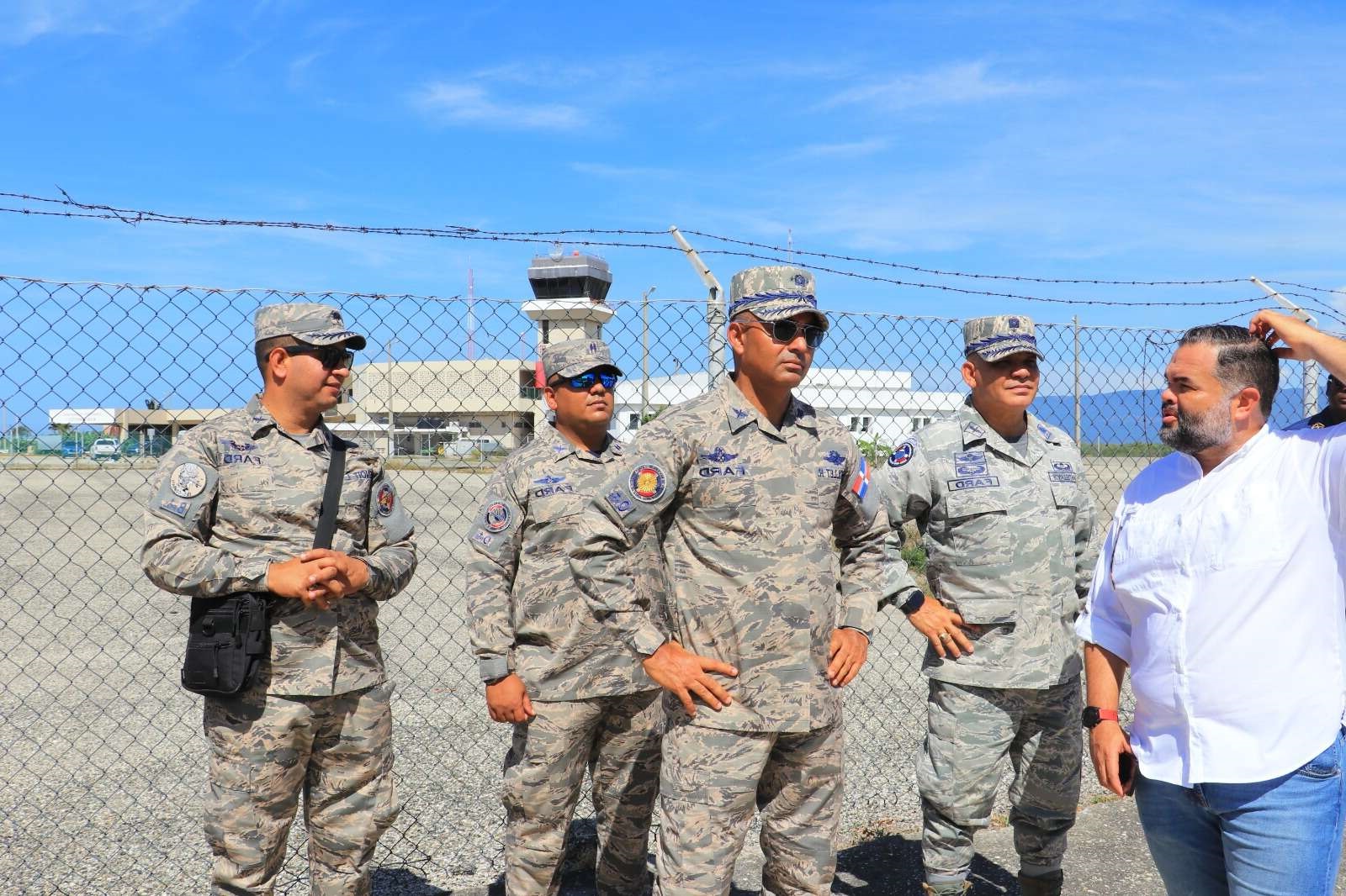 Comandante general de FARD supervisa construcción de Comando Sur – El ...