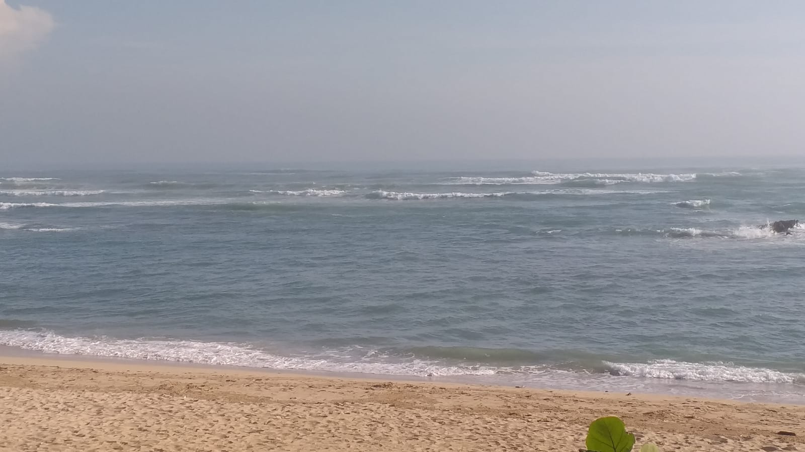 Alertan sobre oleajes anormales en litoral de Puerto Plata por efectos indirectos del huracán ...