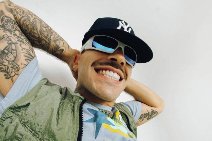 Feid lanza su nuevo álbum, con el que demuestra su lealtad al reguetón ...