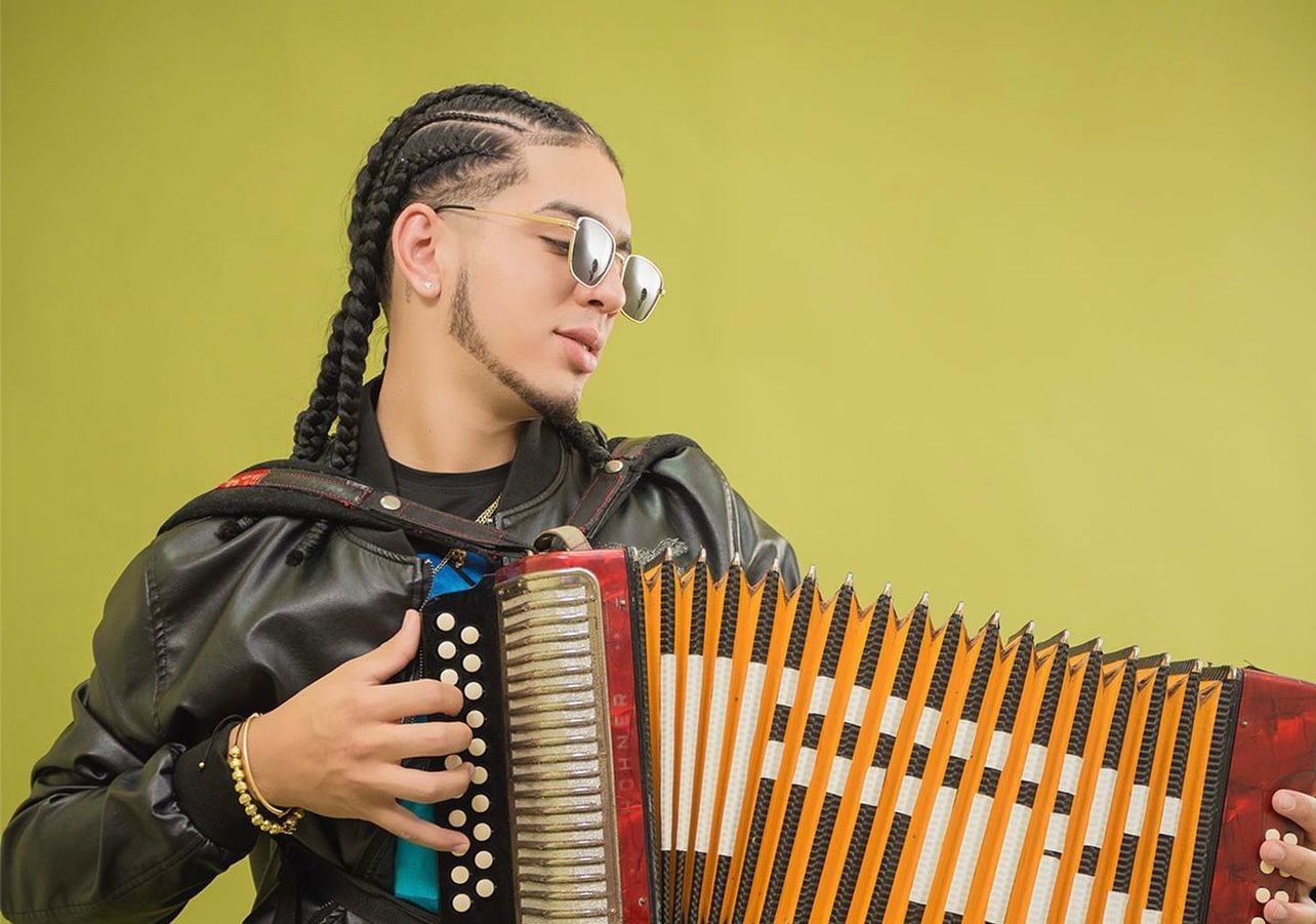 El Rubio Acordeón de USA a Europa con su “Mariela” – El Nuevo Diario ...
