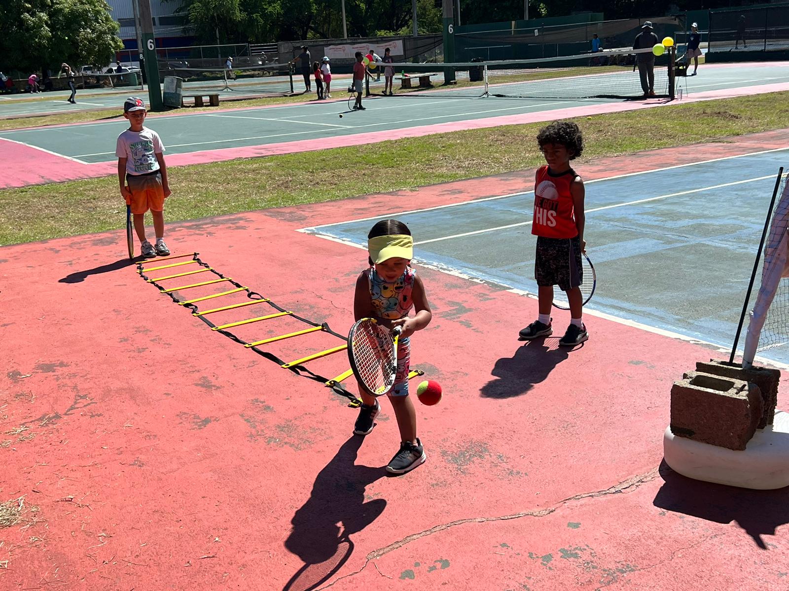 Fedotenis celebra XI Festival de Colores en el Centro Olímpico – El ...