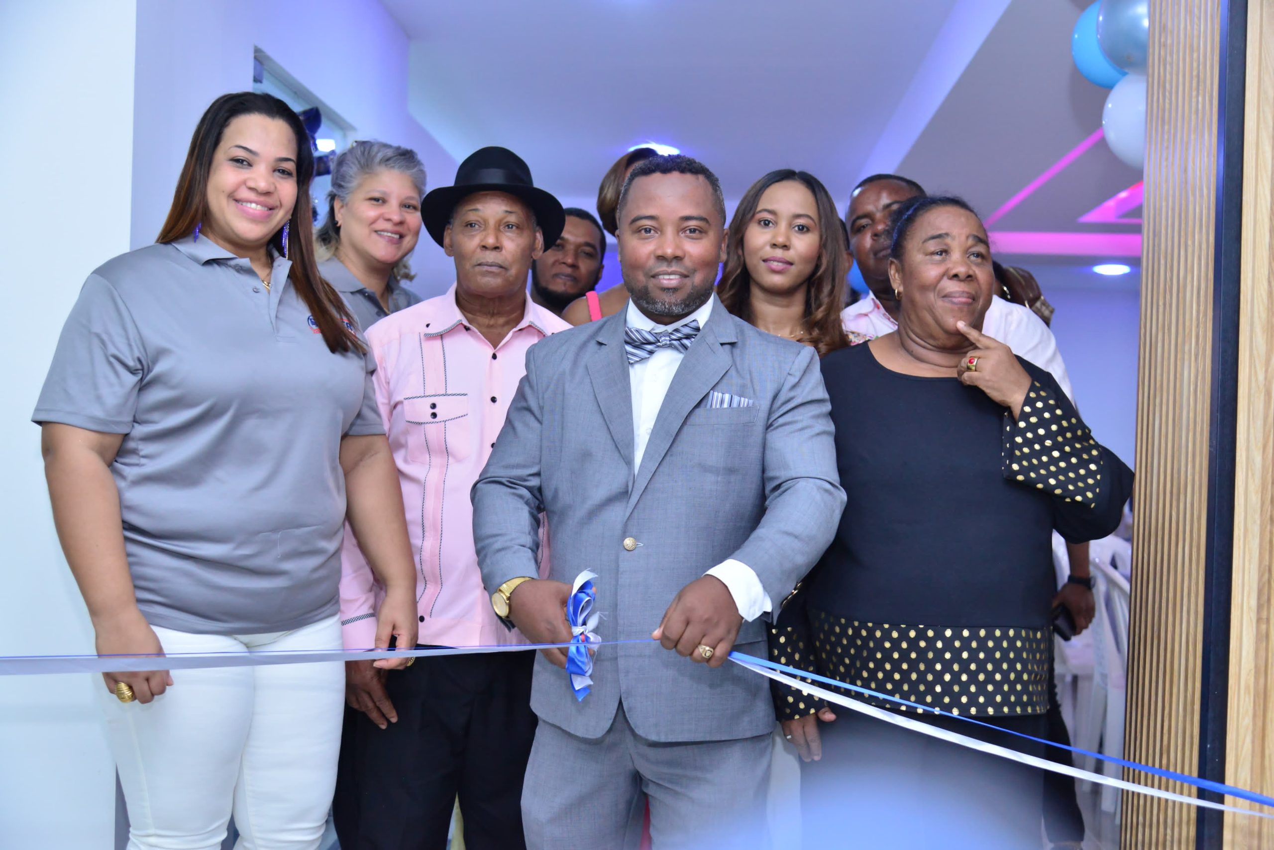 Empresario Oscar Soler Alcántara inaugura la Plaza Soler en SDE – El ...