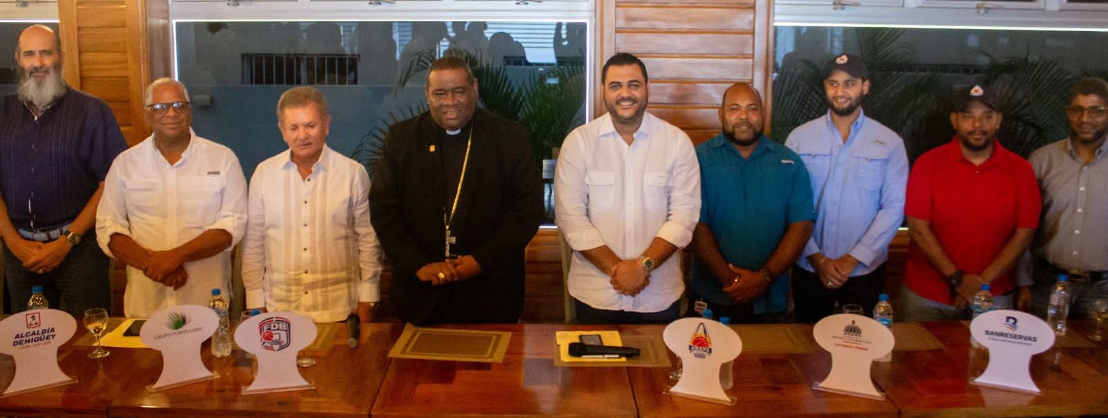 Monseñor Castro Marte repetirá en Comité Organizador del torneo basket ...