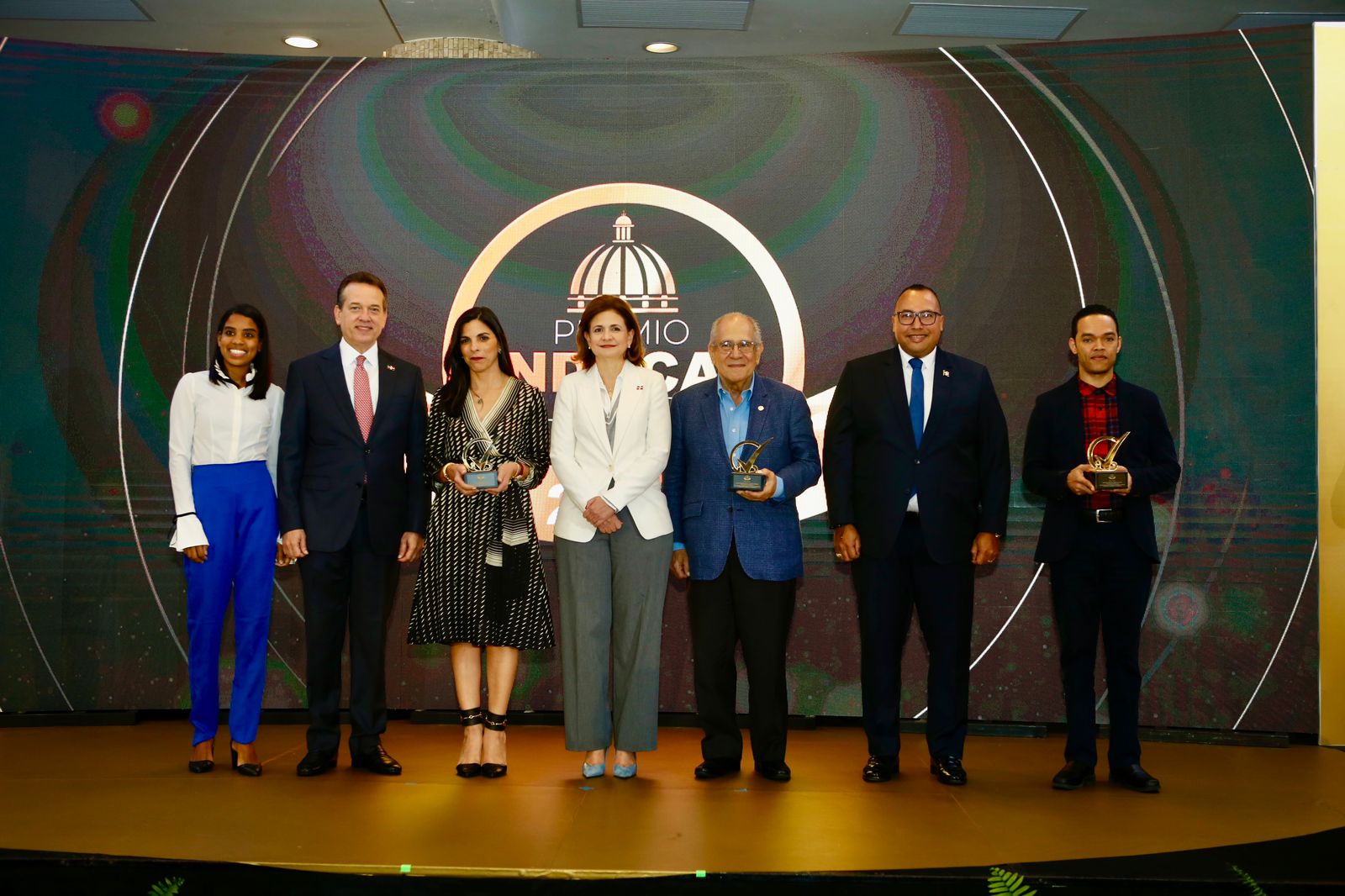 Entregan por primera vez el Premio INDOCAL a la Calidad – El Nuevo Diario (República Dominicana)