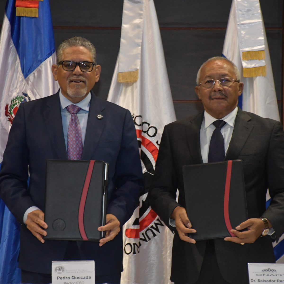 ONAPI firma acuerdo para instalación de un Centro de Apoyo a la ...