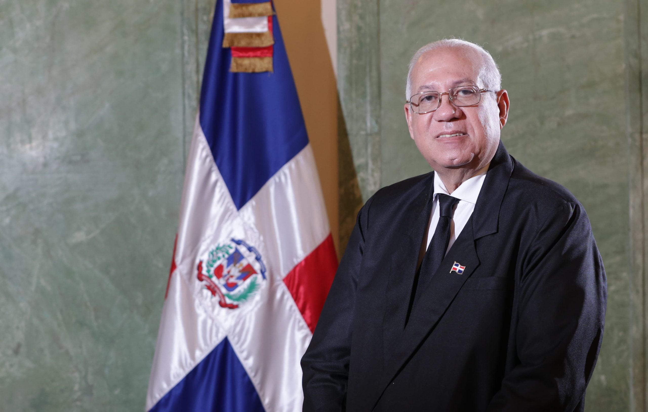 CNM elige a Fidias Federico Aristy Payano como juez del TC – El Nuevo ...