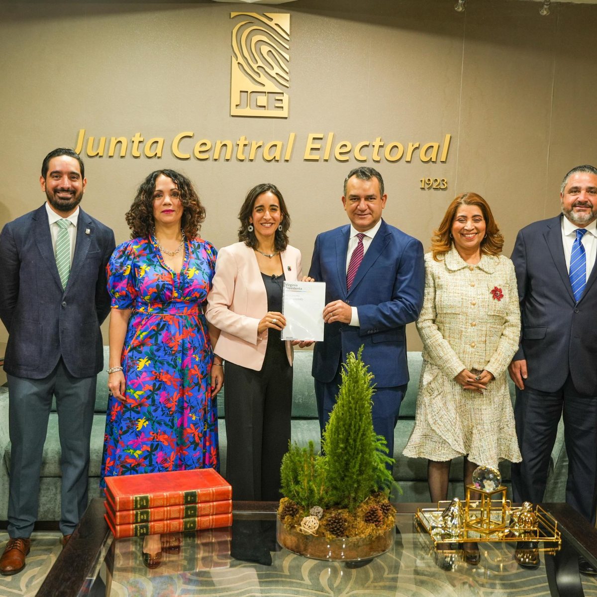 Candidata presidencial OD, Virginia Antares presenta programa de ...