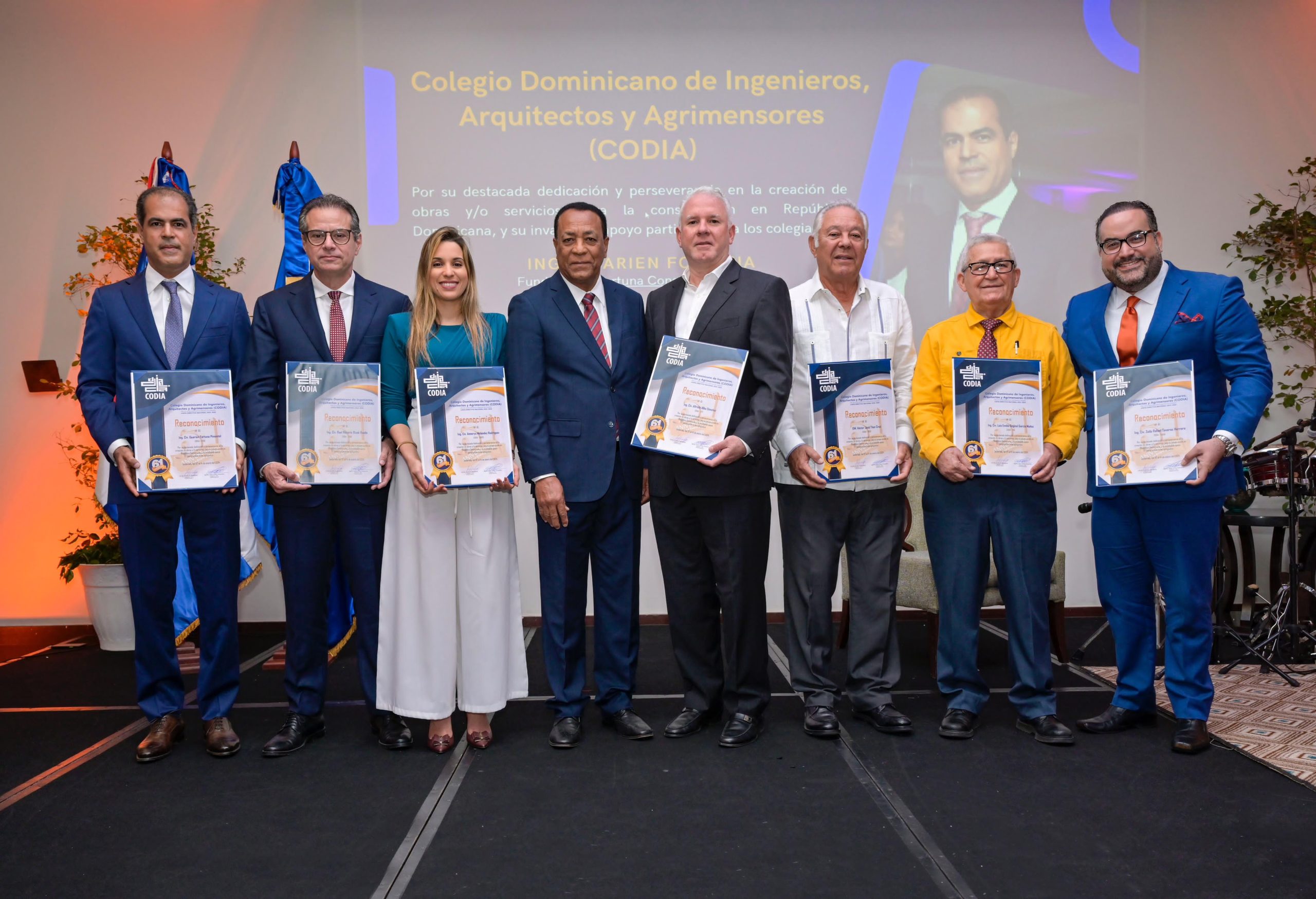 CODIA reconoce 61 profesionales por aportes en el área – El Nuevo ...