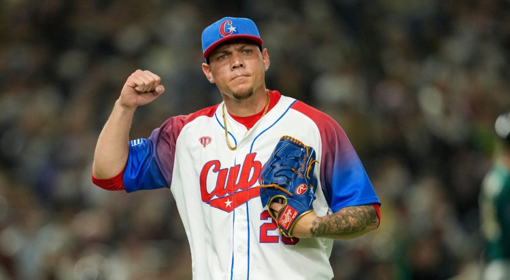 El lanzador cubano Yariel Rodríguez ficha para los Azulejos de Toronto ...