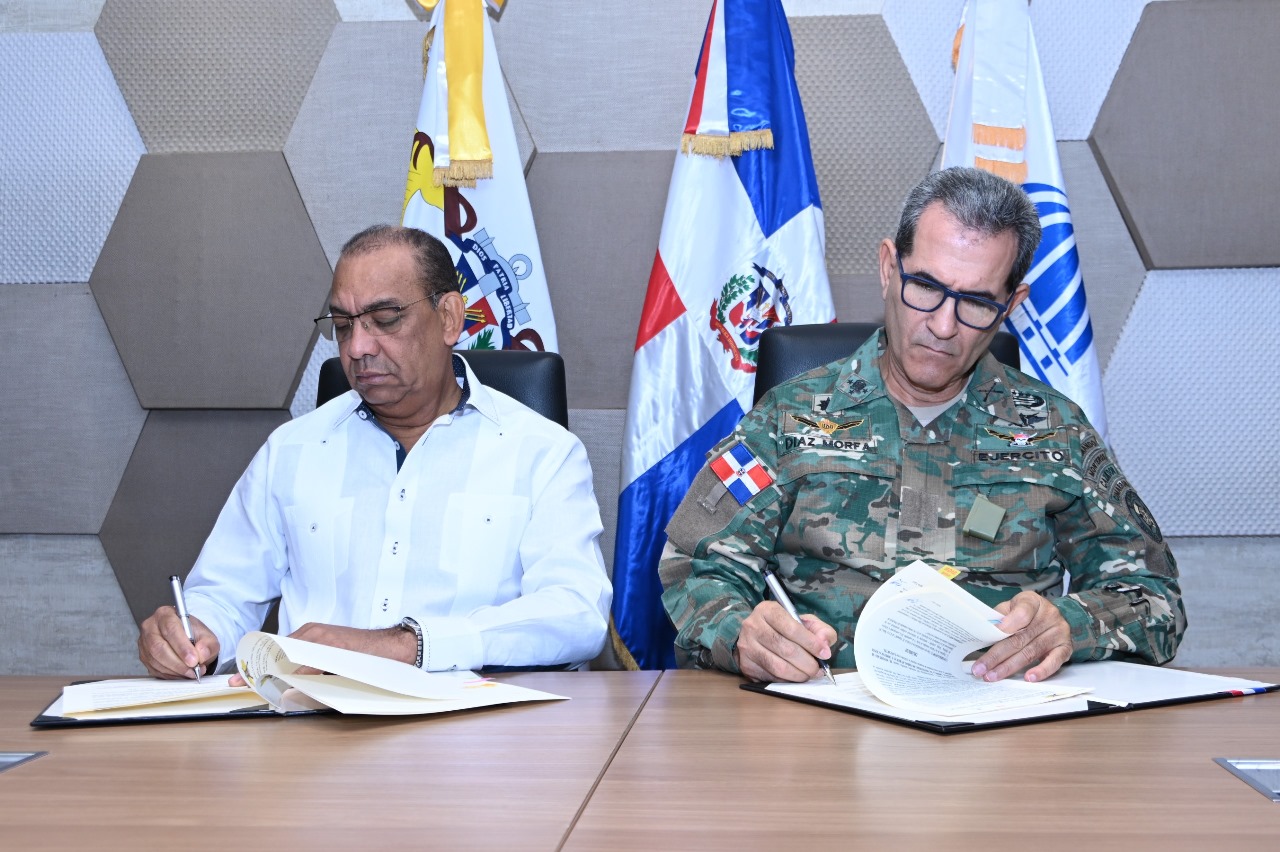 MIDE y MOPC firman convenio reconoce especialidad del servicio militar ...
