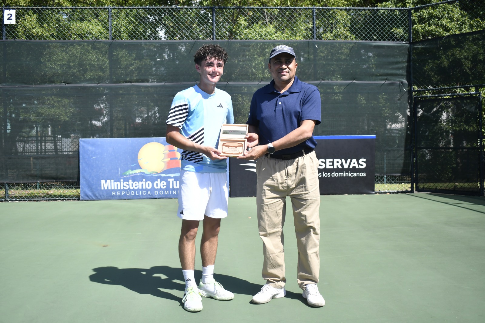 Kennedy y Frodin, los campeones de sencillos Copa Merengue J200 – El ...