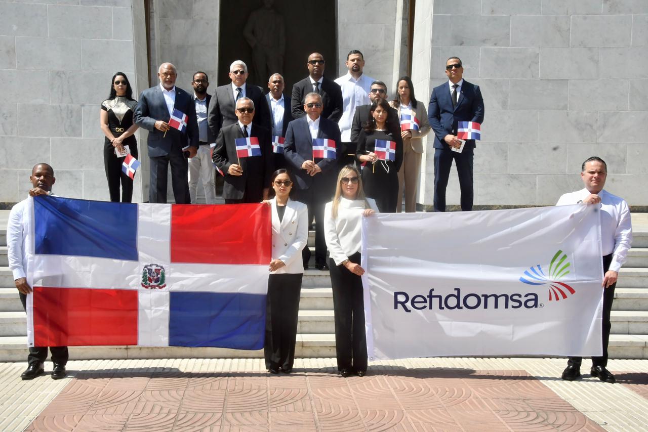 Refidomsa rinde homenaje a padres de la patria en el 180 aniversario de ...