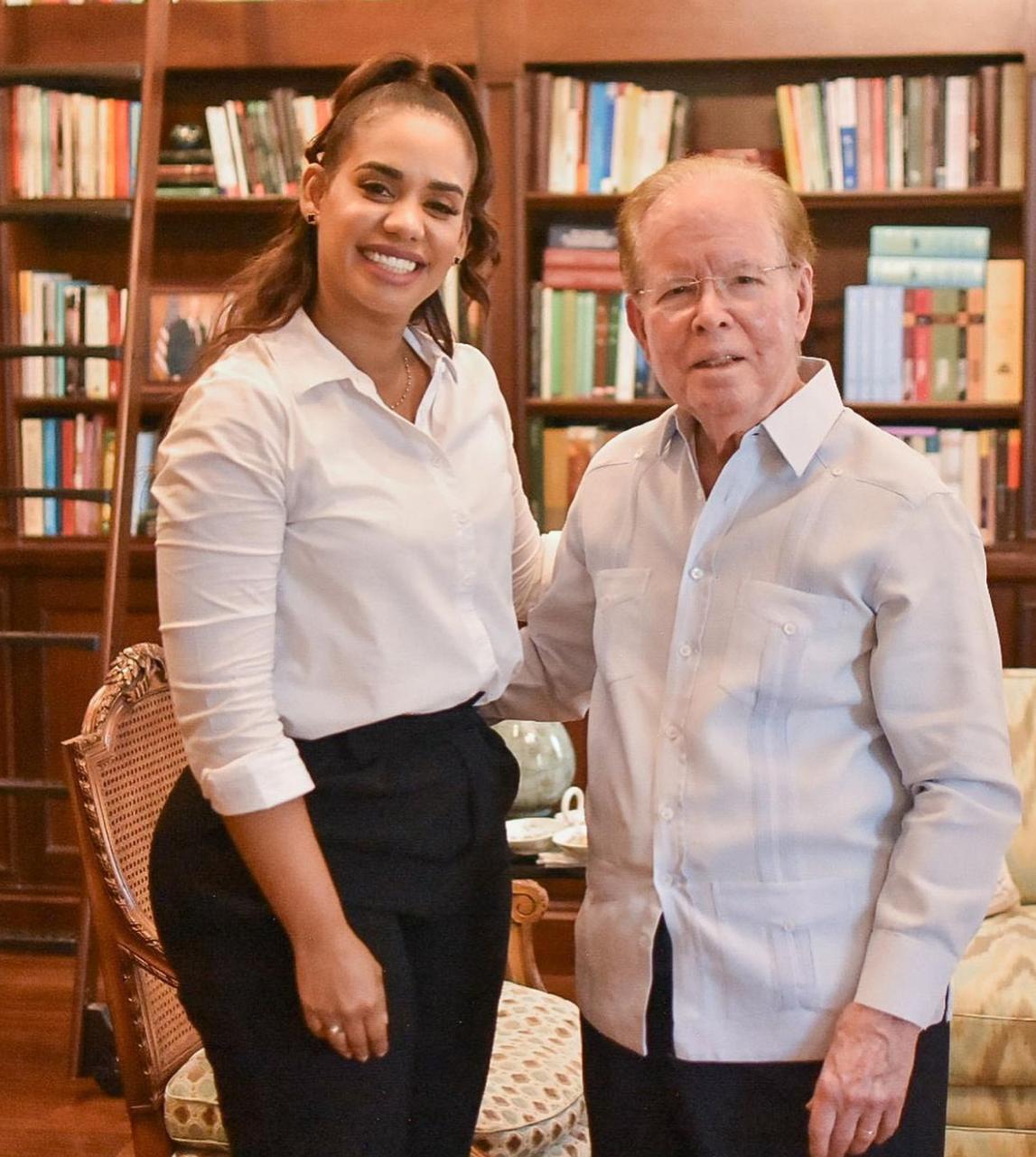 Pepín Corripio recibe en su residencia alcaldesa electa de SDN, Betty ...