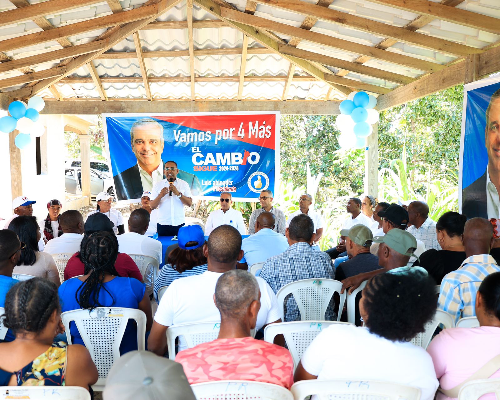 Víctor Pichardo lidera juramentación de exmiembros de Fuerza del Pueblo ...