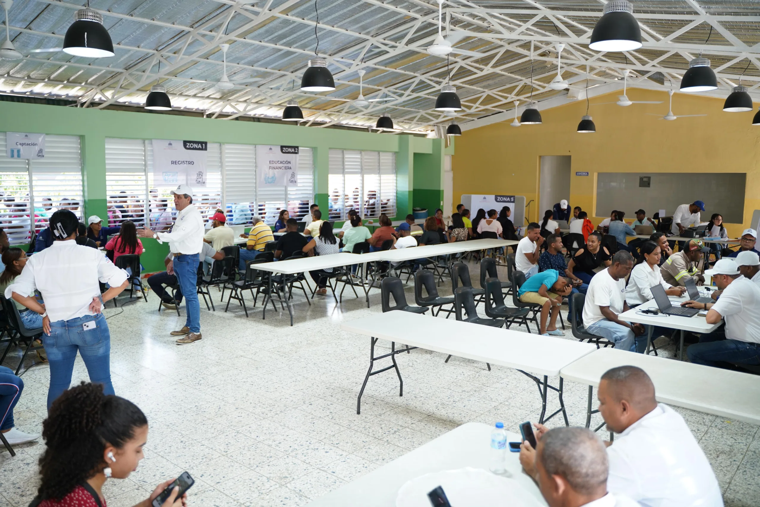 Interesados adquieren 256 apartamentos del primer proyecto Familia ...