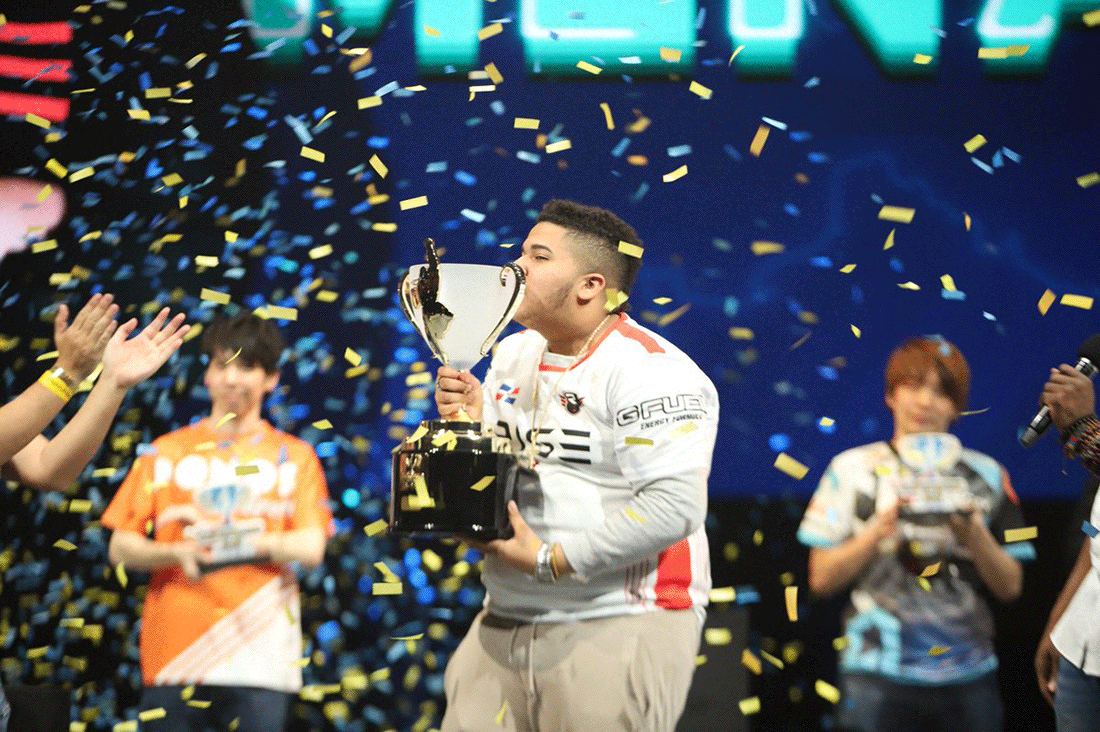 El dominicano Saúl «MenaRD» se une a Falcons tras su salida de Bandits ...