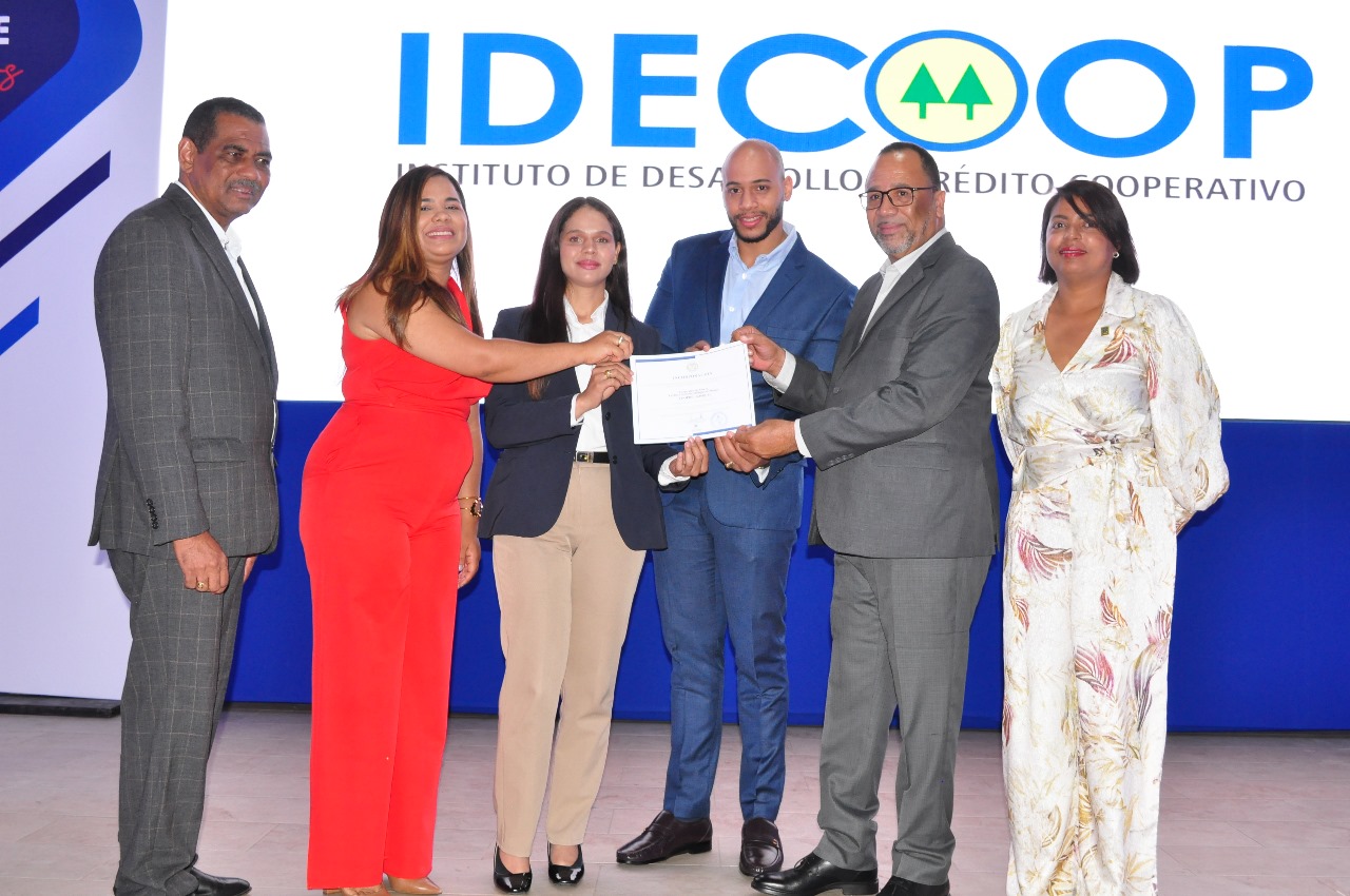 Idecoop entrega certificados de incorporación a 230 cooperativas en el ...