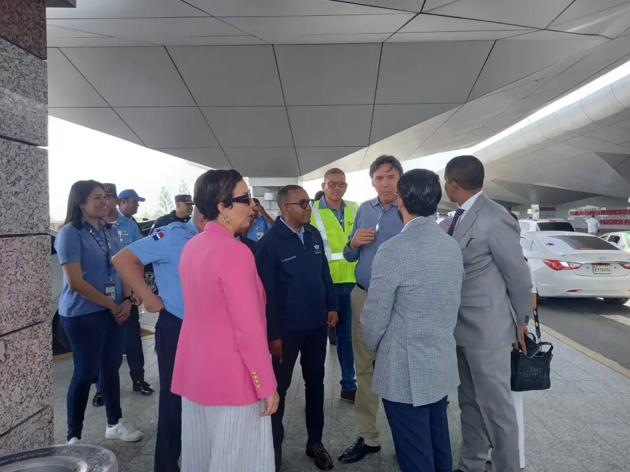 Víctor Pichardo inspecciona obras que realiza AERODOM en AILA – El ...