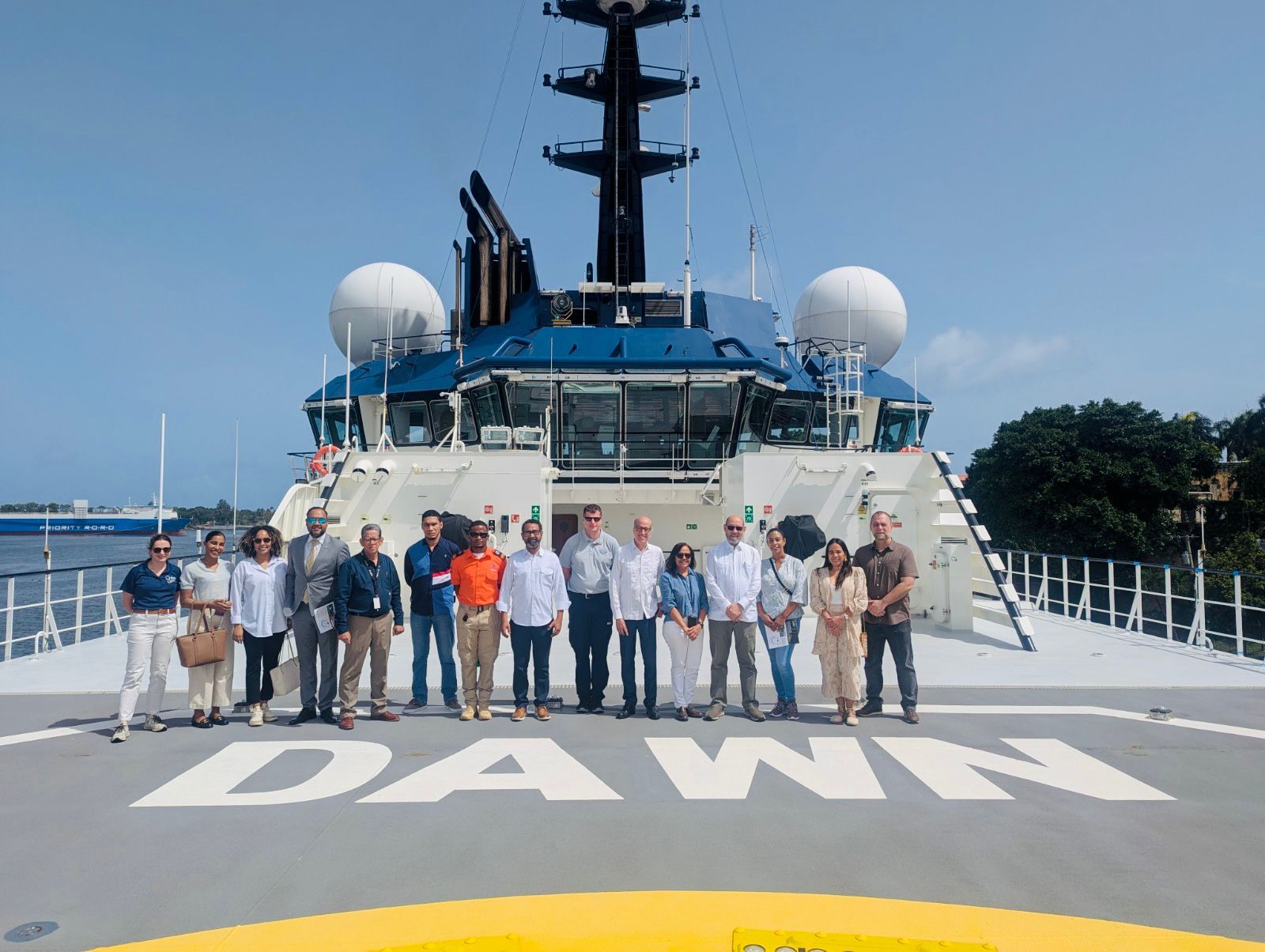 Comisión Nacional de Emergencias recibe al buque humanitario “MV Dawn” de GSD – El Nuevo Diario ...