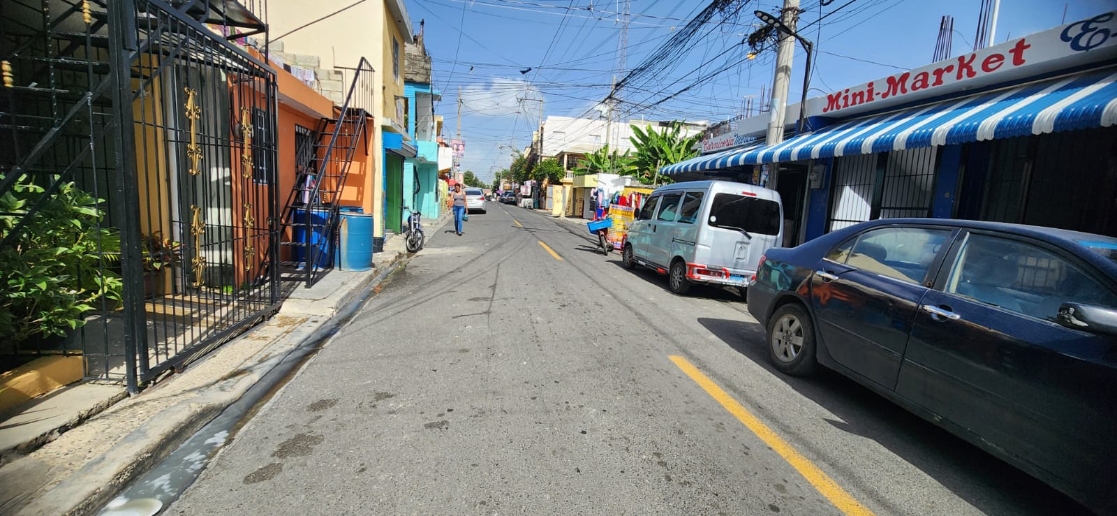 Residentes en el Ensanche Isabelita SDE denuncian tienen 22 días sin ...