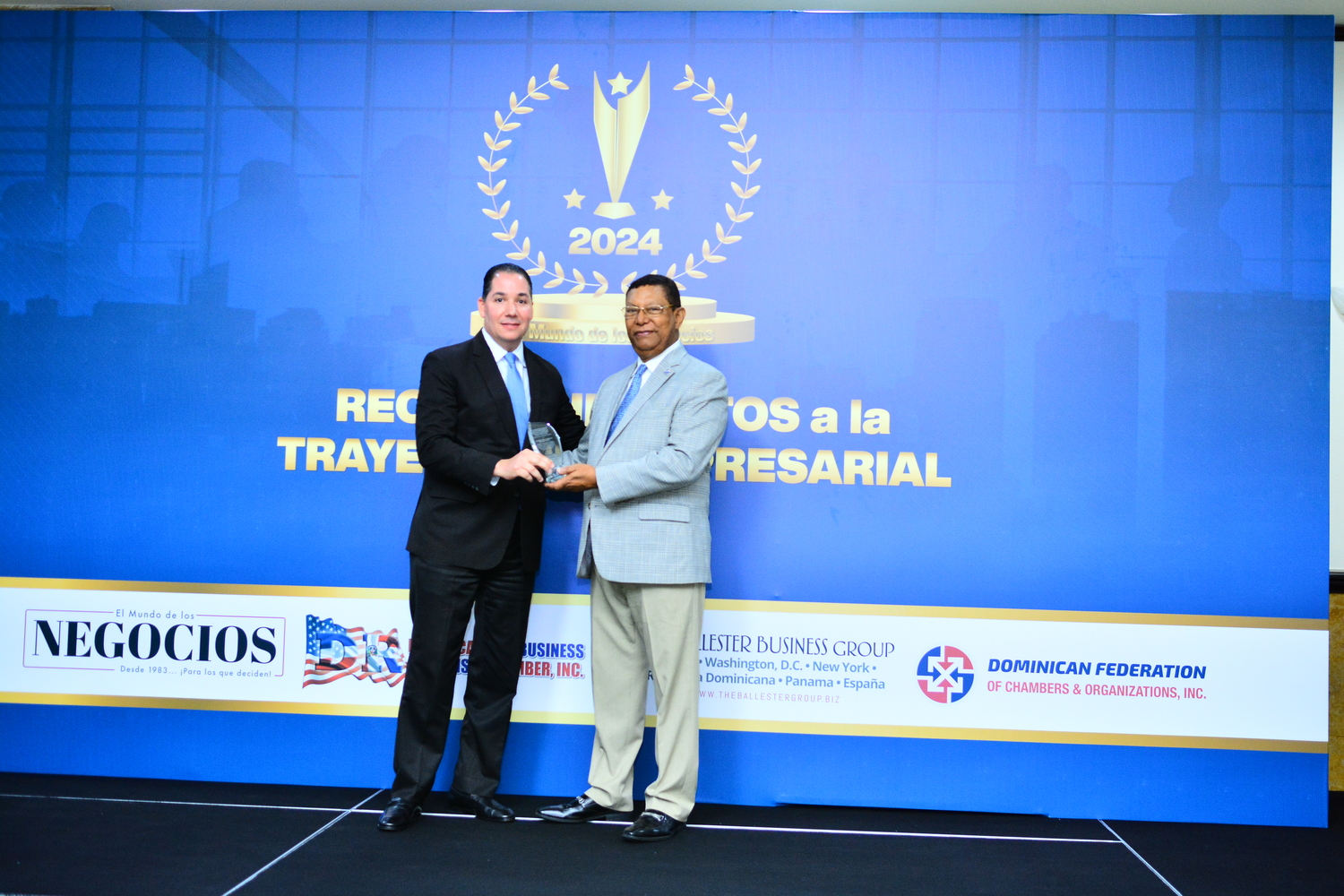 Reconocen aportes de la Asociación Cibao en el sistema financiero y la ...